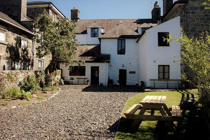 Plas Isa - Afon Gwynant - Barmouth