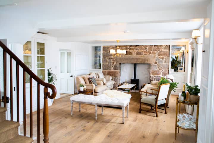 Private Floor - Traditional Jersey Farmhouse - Jersey