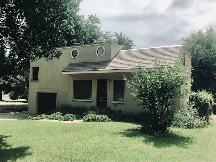 Comfy Campus Split-level Home - Norman