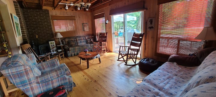 Hummingbird-waterfront Cottage- Muskoka River - Muskoka District Municipality