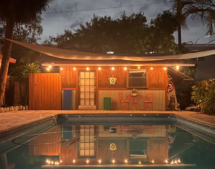 Comfortable Pool Cottage With Private Entrance. - Pompano Beach