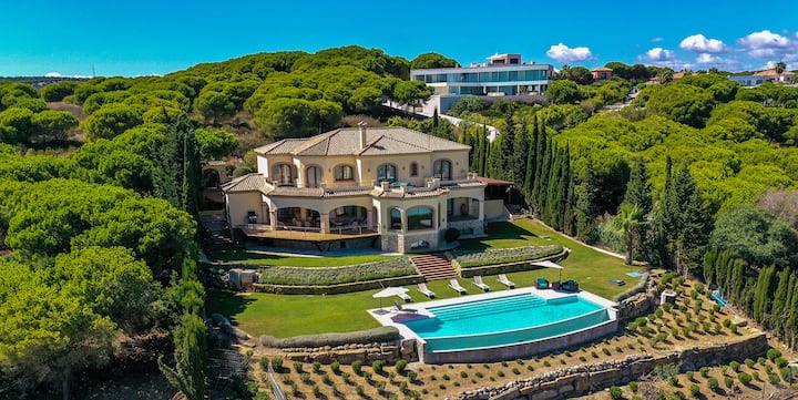 Luxury 8 Bed Villa With Sea, Golf + Mountain Views - San Roque