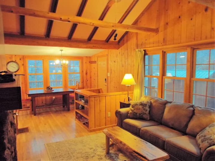 Renovated 1928 Cabin In Pike's Peak Region. - Green Mountain Falls, CO