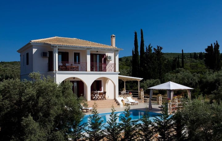Villa Katia,  An Exclusive Villa At Tsoukalades - Lefkada