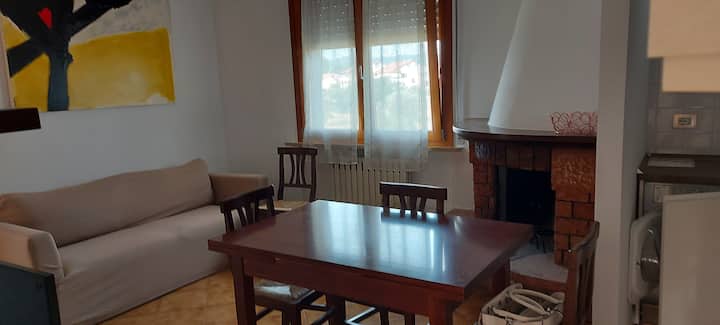 Appartamento Subito Con Camino E Aria Condizionata - Castagneto Carducci
