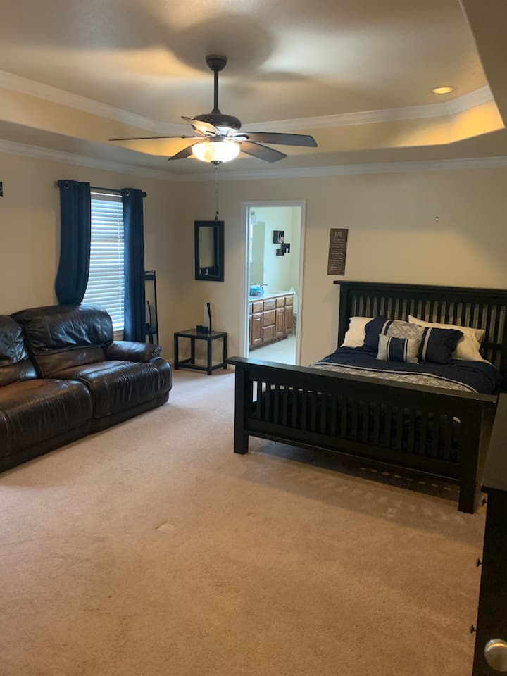 ⍟ Roomy 4-bedroom Home, Fire Place, Near Fort Hood - 킬린
