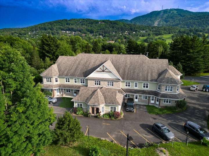 Bromont  Le Champlain #102  - Citq 248183 - Bromont