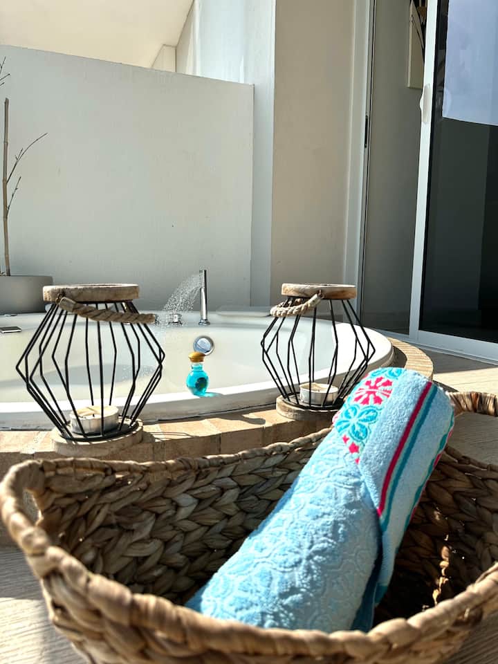 Luxury 2br Condo With Private Jacuzzi, Great Views - Cartagena