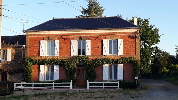 Gîte à La Ferme 4 Chambres - Ardennen