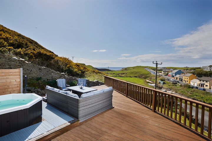 Exquisite Lodge With Ocean View & Hot Tub In Doolin Beside The Cliffs Of Moher - Doolin