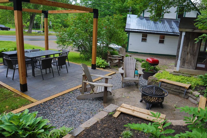 Historic & Quaint Home Steps From Downtown - Bracebridge