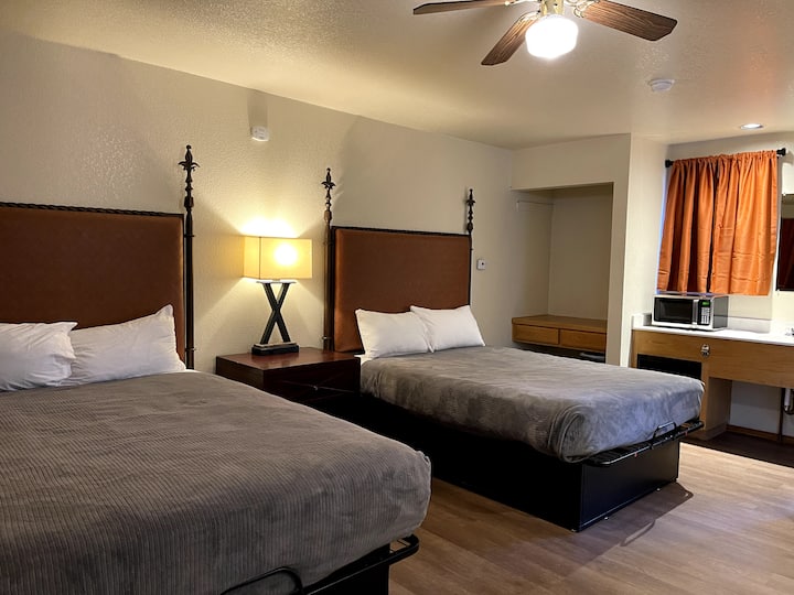 Double Queen #4-walk To Village-snow Bear Lodge - Big Bear, CA