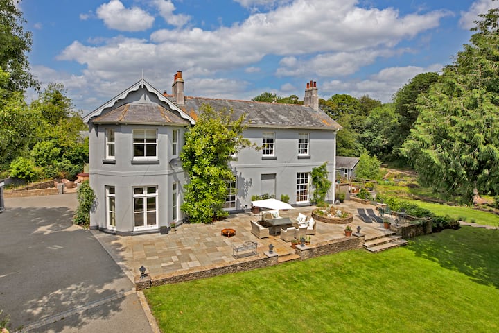 Georgian Rectory: Walk To Beach/pub, Dog Welcome! - 得文