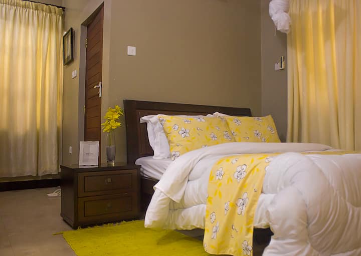 Modern  2-br Apartment In A Flowery Garden - Dar es Salaam