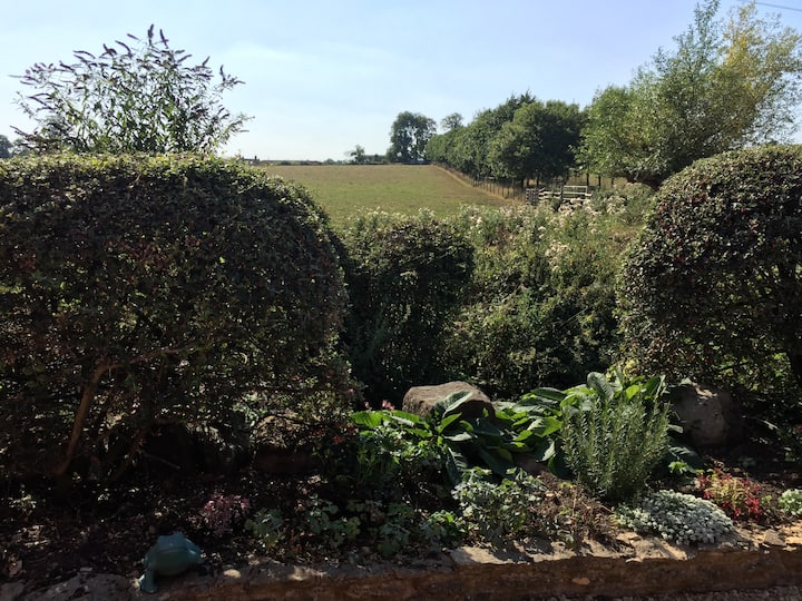 Redditch Holiday Rentals & Homes - England, United Kingdom | Airbnb