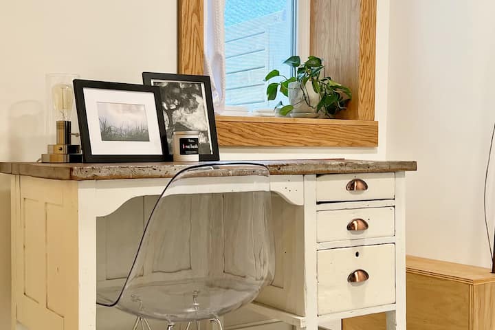 Cozy Lux Basement Suite: Walkable Heart Of Eastown - Grand Rapids, MI