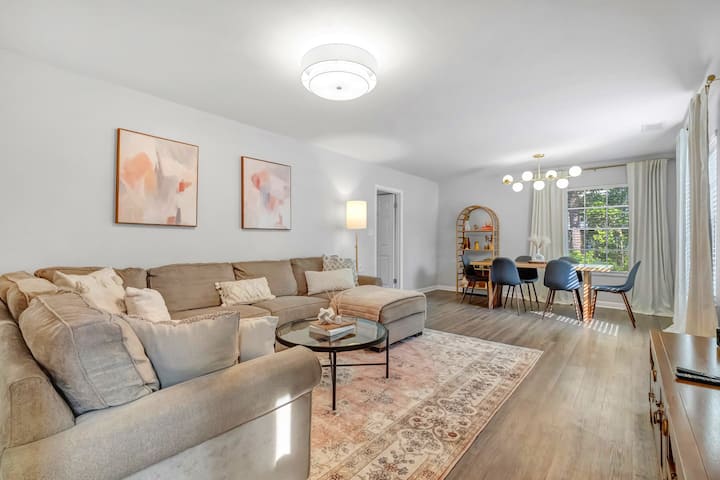 Magnolia Barn (7-8 Bedrooms) Campus/downtown Area - Tallahassee, FL