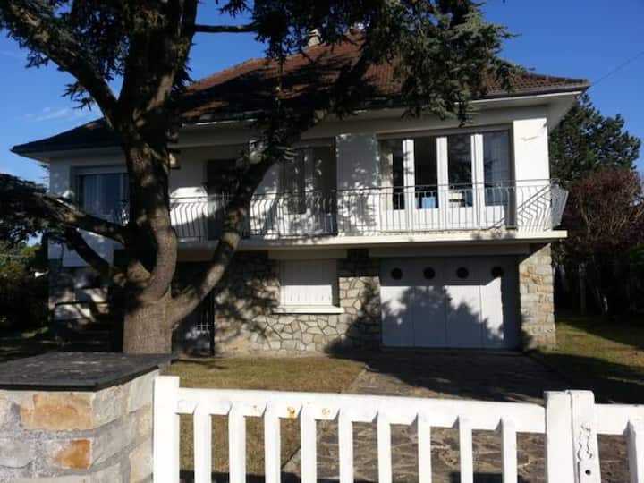 Appartement Dans Une Maison Proche De La Mer - Hauteville-sur-Mer