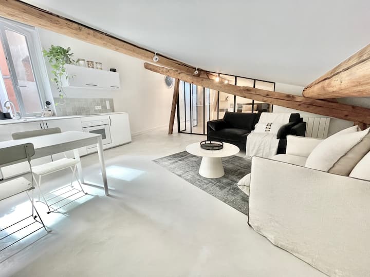 Vieux Lyon ❤️ Charmant Pied A Terre Sous Les Toits - Lyon