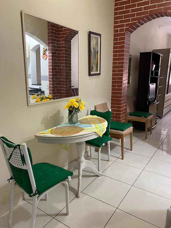 Studio, Próximo A Praia No Posto 6. - Brasil