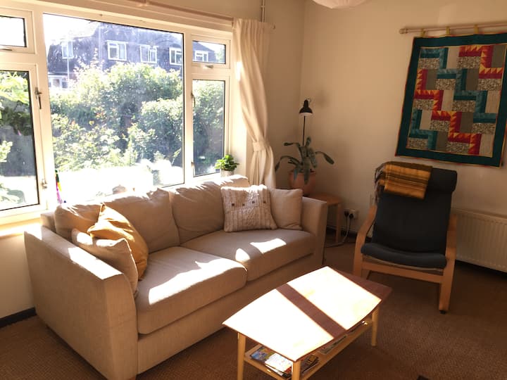 Comfortable And Spacious 4-bedroom Home - Totnes