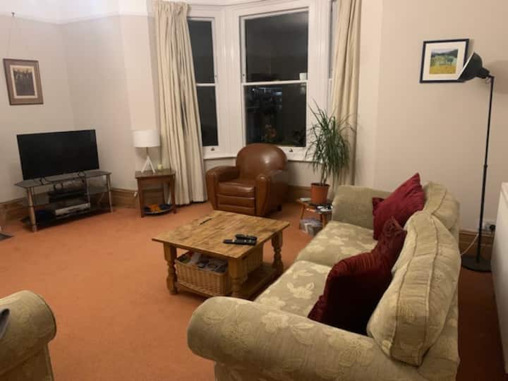 Single Room In Victorian Semi - Reading