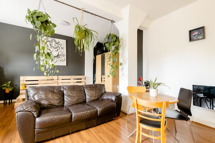 Modern Studio With Rooftop 
Near Brick Lane - London