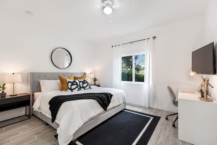 Summer! 6bd Duplex - 10 Mins To The Beach - Fort Lauderdale, FL