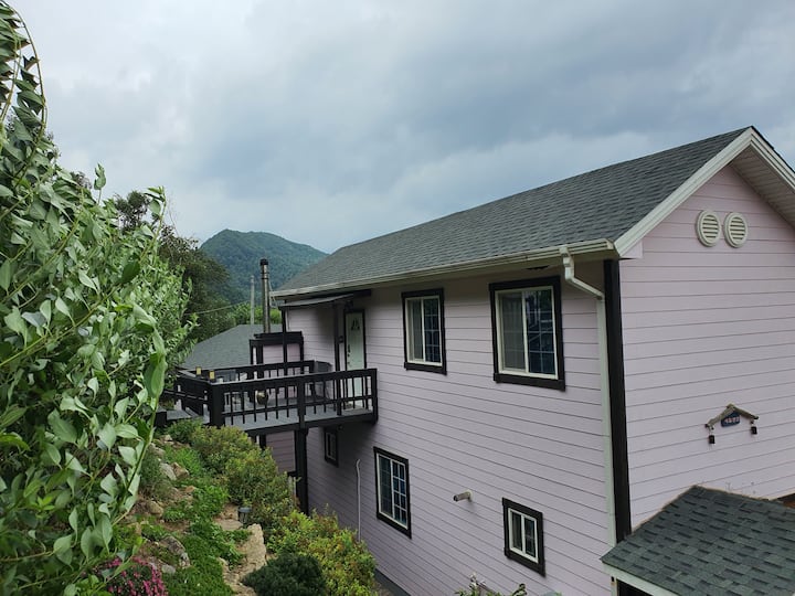 독채 가족형. 25평형. 투룸형(방+거실 구분). 한달 살기. 파격 할인가 - Pyeongchang-gun