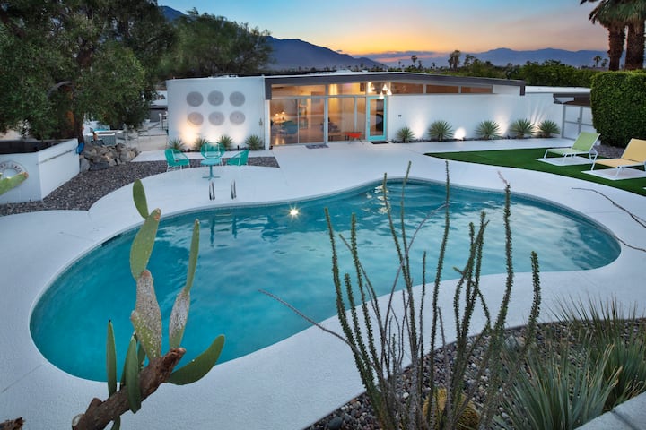 1960 Midcentury Modern Class 1 Historic Status Palm Springs Home Donald Wexler - Palm Springs, CA
