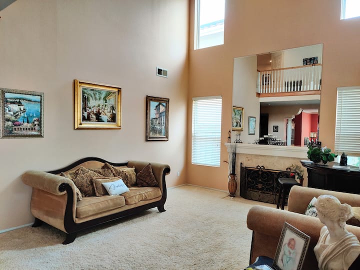 Lux Pvt Queen+private Bath [50% Off If Long Term] - Poway, CA