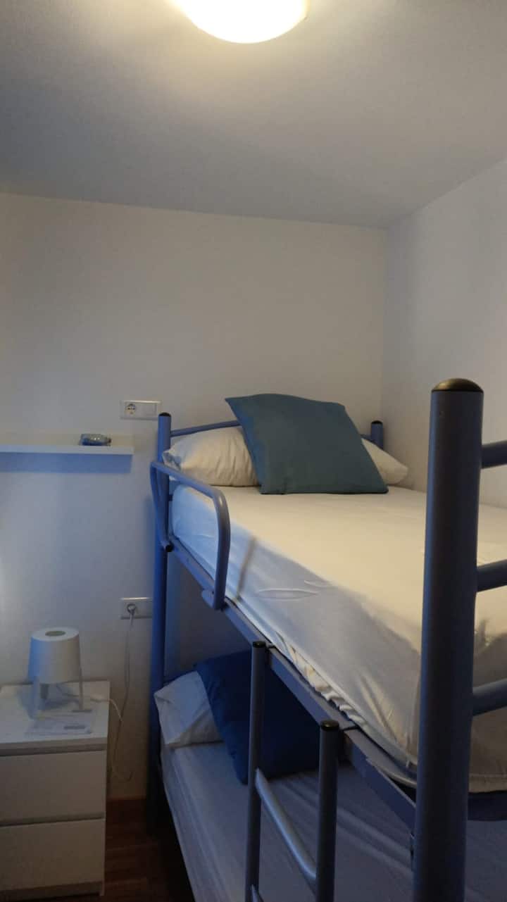 Pilgrim Rooms 2 - Habitación 1 Litera - Redondela