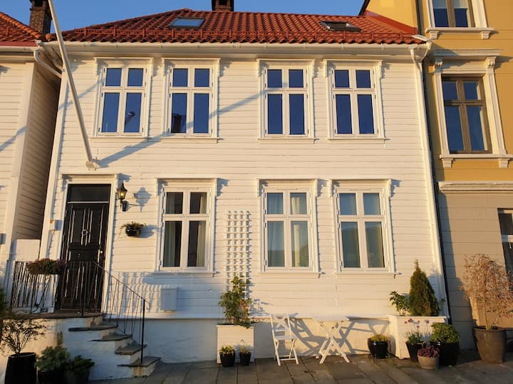 Historisk Og Familievennlig Hus I Sentrum - Bergen