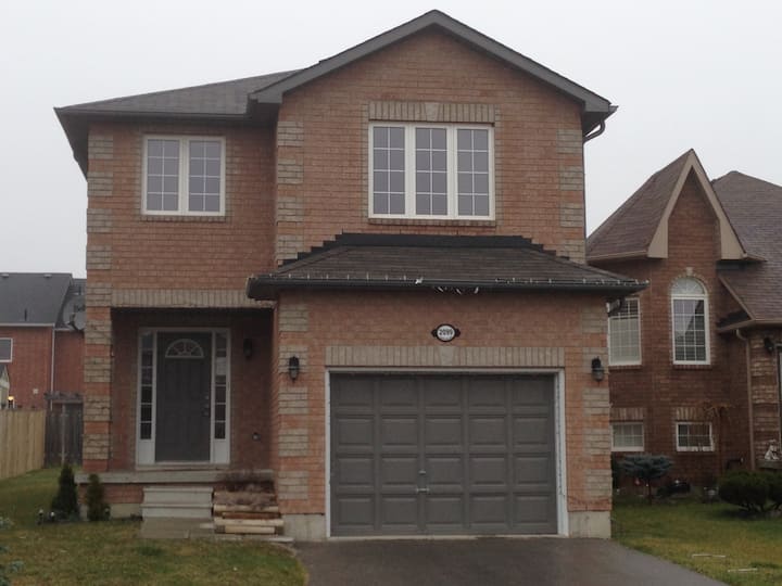 Beautiful Detached House Close To The Beach! - Innisfil