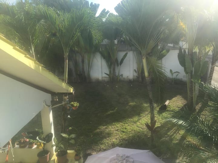 Agradable Casa Cerca Al Mar, Con Parqueadero. - Atacames