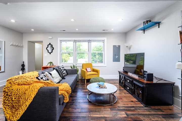 Spacious 420-friendly Spot Near Dc Attractions - Washington, D.C.