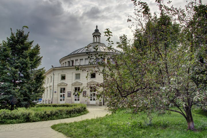 Cozy Apartment In The Heart Of Old ŻOliborz - Varsavia