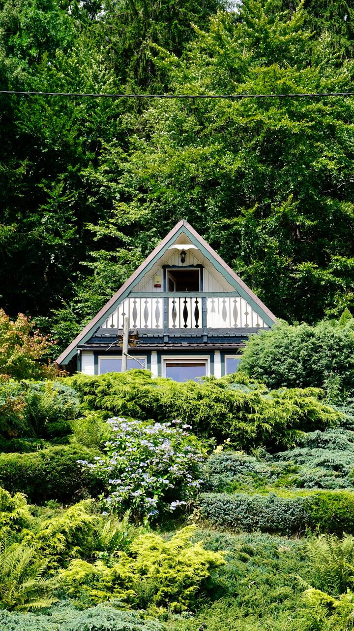 Chatka Na Uboczu - Poland