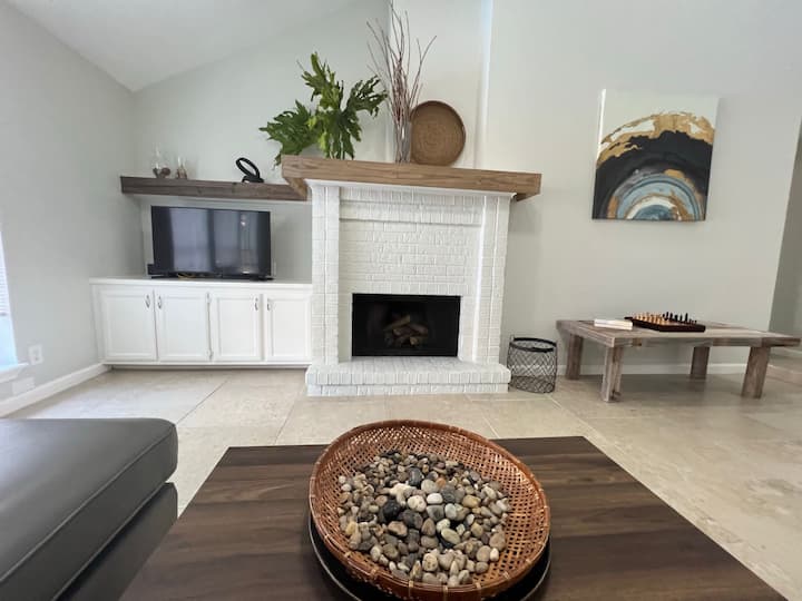 The Executive Jewel With A Pool - La Paloma, TX