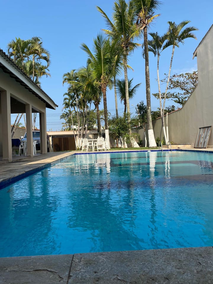 Casa De Praia Com Piscina Gigante - 
