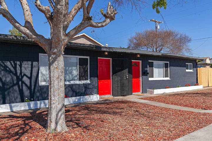 Fully Furnished Duplex In Ib 2/1 W  2 Parking Spot - Imperial Beach, CA