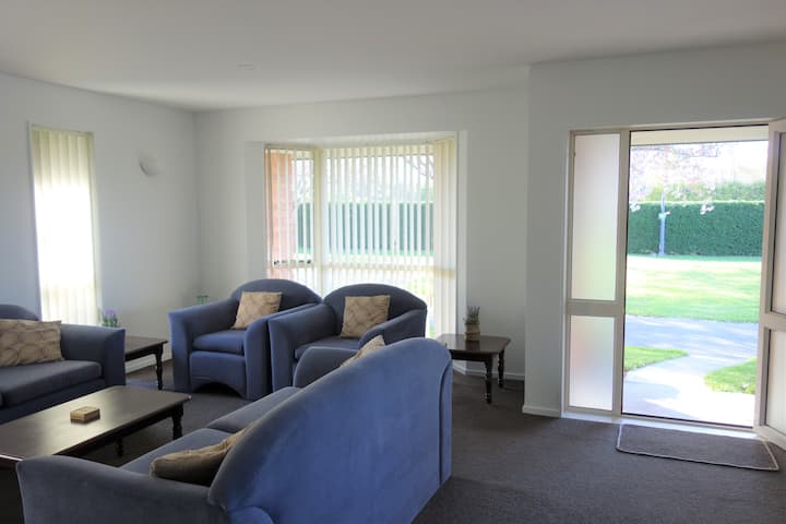 Three Bedroom Unit At Northwood Motor Lodge - Christchurch