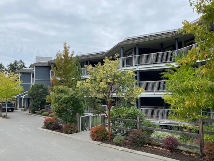 Estuary Escape - 2bdrm - Full Kitchen - Parksville