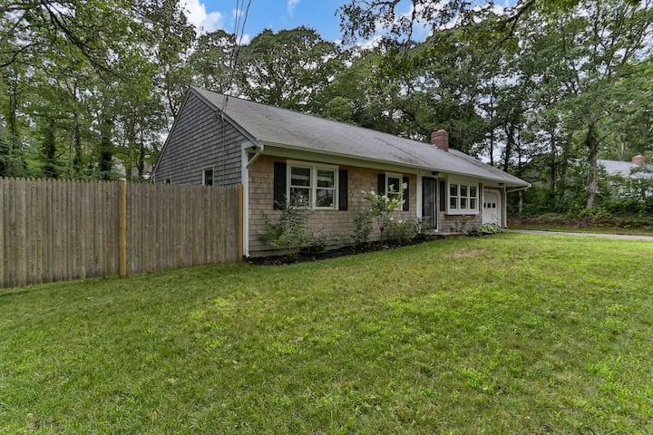 Beautiful - Newly Renovated Classic Cape Cod House - Cape Codder Water Park, Hyannis