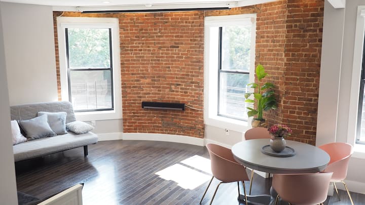 Large 2br Apt. In Front Of Central Park & Subway - New York City