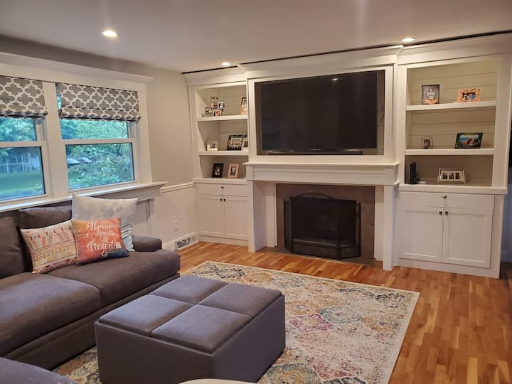 Updated 3 Bdrm House W/ Pool Near Beach & Country - Stevensville, MI