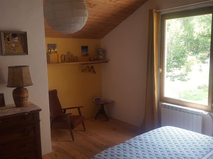 Appartement Très Lumineux Et Beaux Extérieurs - Dieulefit