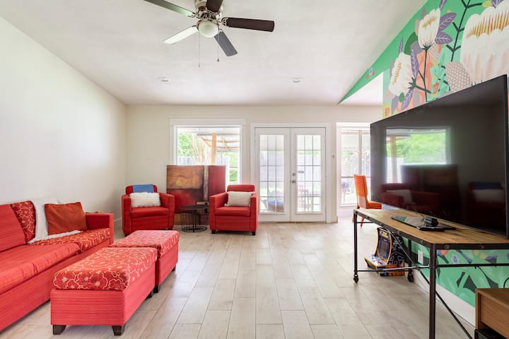 Private Bathroom And Bedroom North Central Austin! - Austin, TX