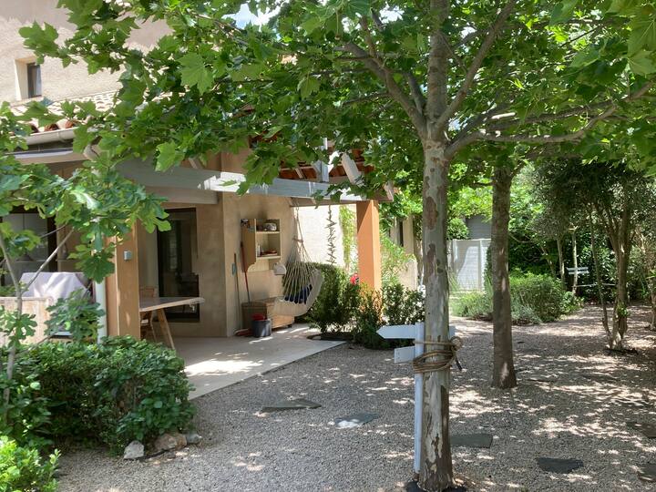 Gelijkvloers Appartement In Zuid-frankrijk - Clermont-l'Hérault