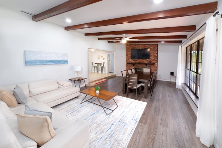 Pool & Lakeview Home /3 Min Universal/15min Disney - Orlando, FL